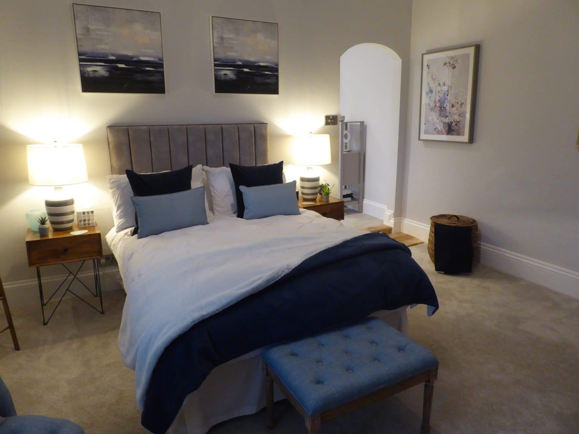 The Blue Ash Room - The Skreen